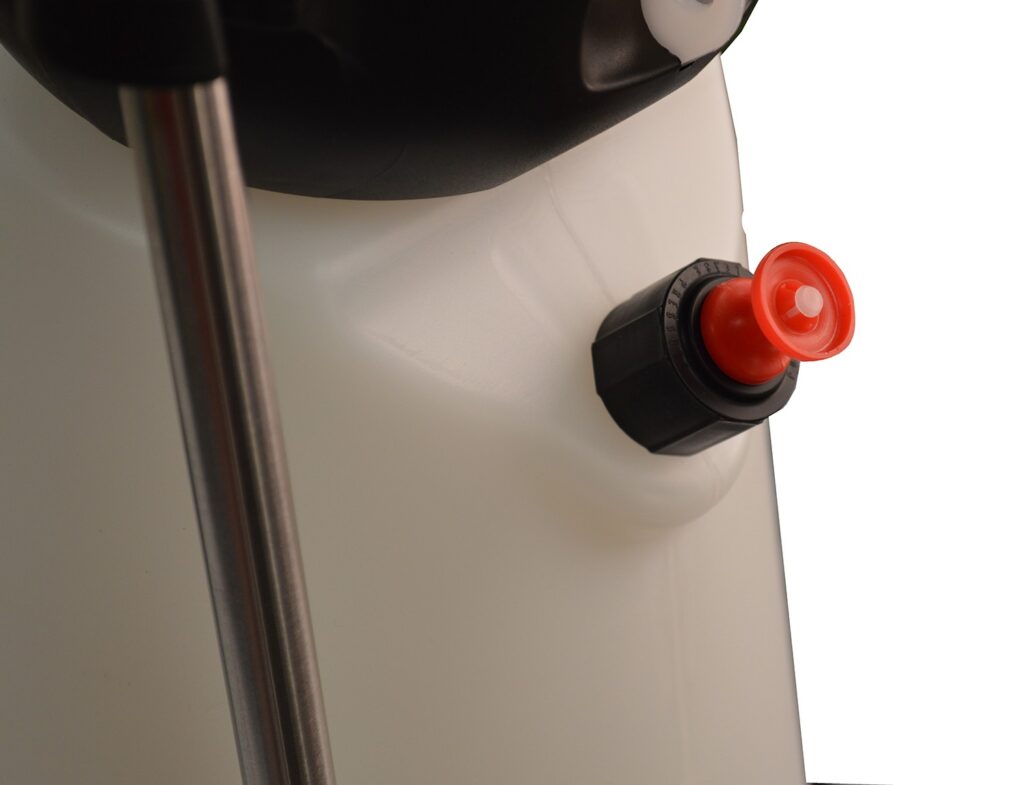 R200 – 2 Gal. Heavy Duty Tank Sprayer – Smith Performance Sprayers